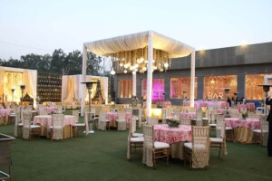 Opulent Chattarpur Hotel - Chattarpur, New Delhi | Hotel Banquet