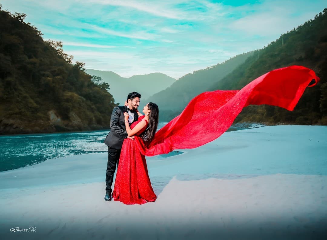 Top 6 Pre-Wedding Shoot Locations In Rishikesh - WeddingVyapar
