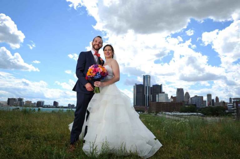 Natural Light Vs Flash Photography: Which Works Best For Weddings ...